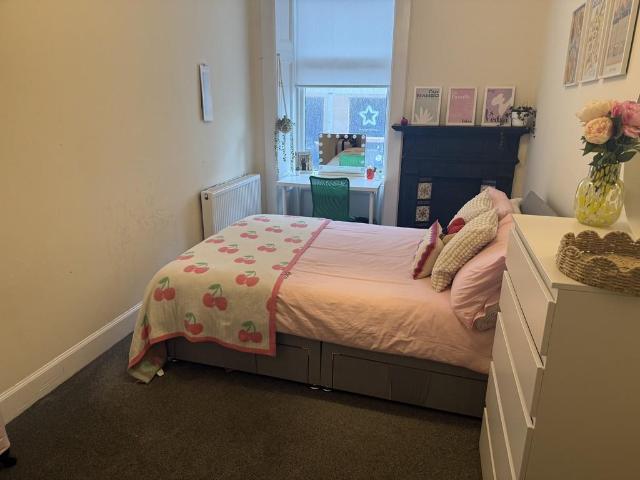 3 bedroom apartment to rent