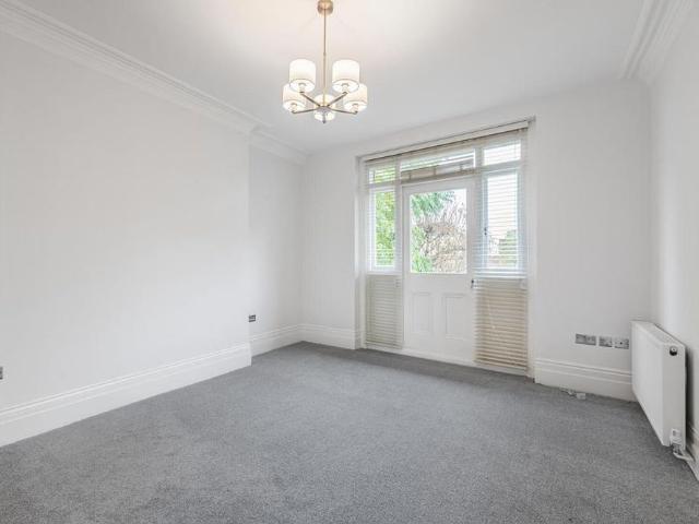 3 bedroom apartment to rent