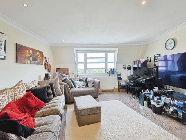 3 bedroom apartment to rent