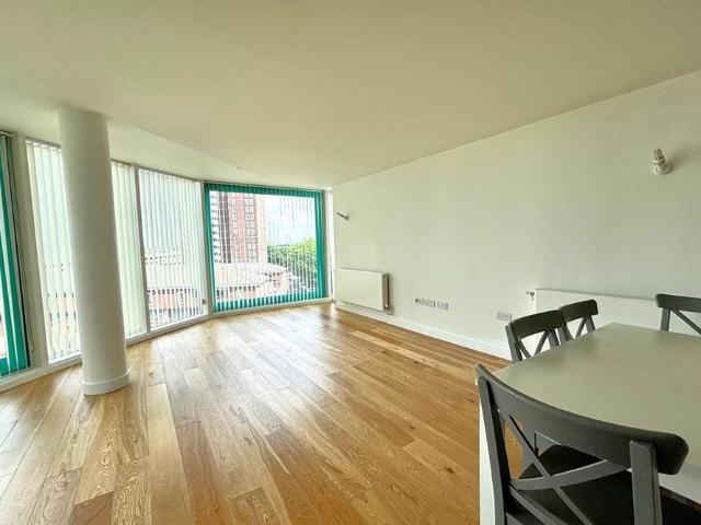 3 bedroom apartment to rent