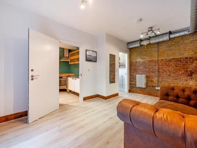 3 bedroom apartment to rent