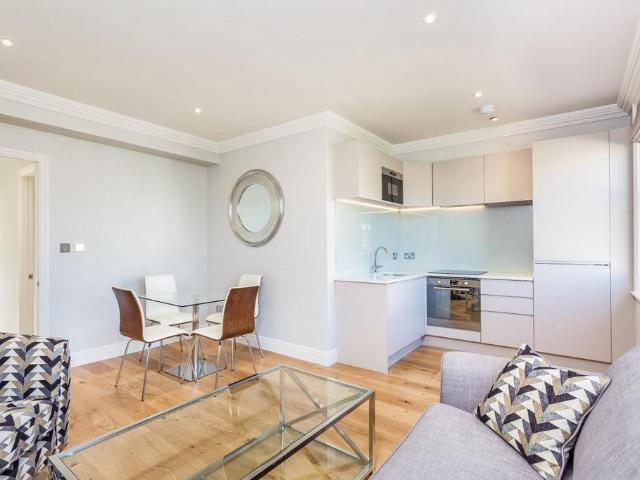 3 bedroom apartment to rent