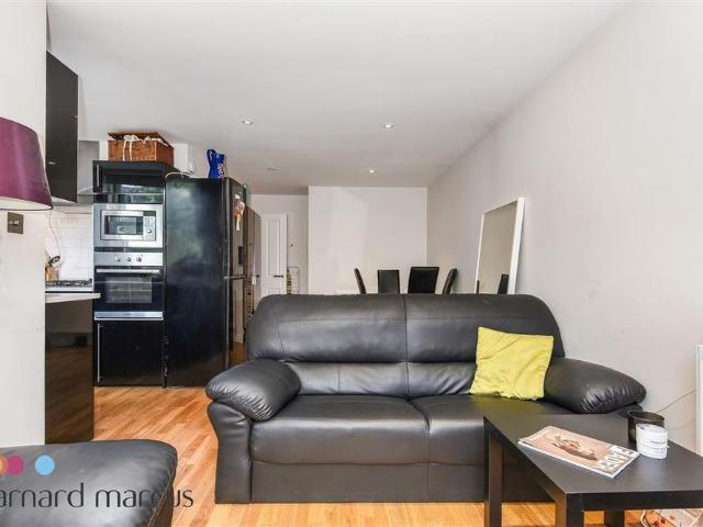 3 bedroom apartment to rent