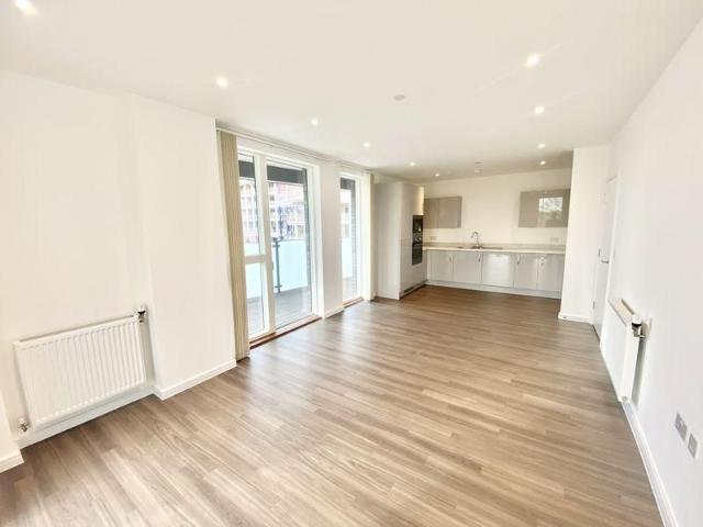 3 bedroom apartment to rent