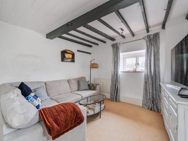 3 bedroom apartment to rent