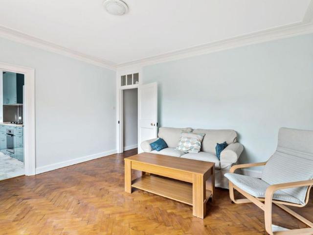 3 bedroom apartment to rent