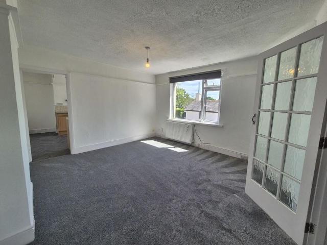 3 bedroom apartment to rent