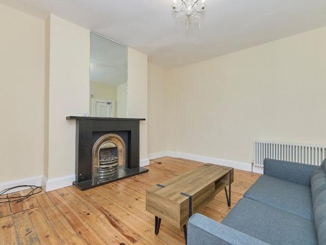 3 bedroom apartment to rent