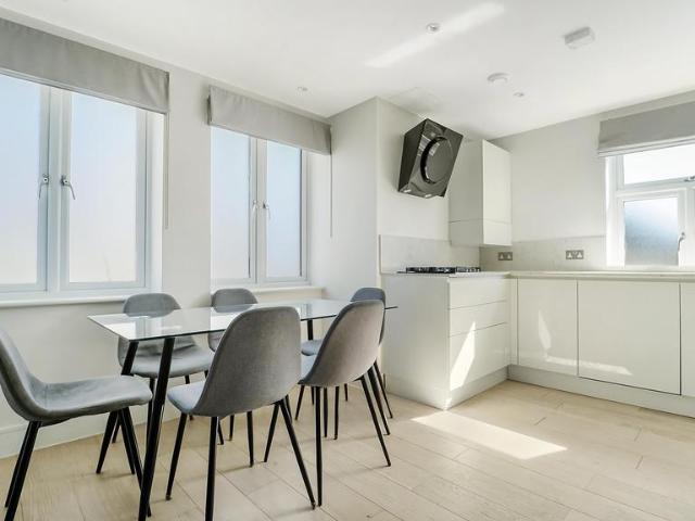 3 bedroom apartment to rent