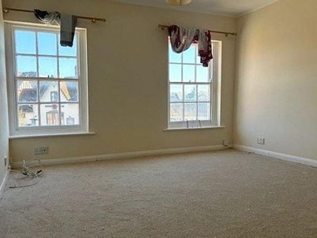 3 bedroom apartment to rent