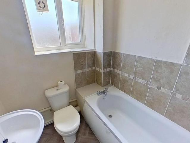 3 bedroom apartment to rent