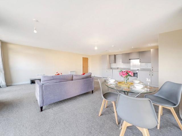 3 bedroom apartment to rent Adelphi Street, Salford, Greater Manchester, M3