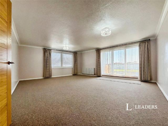 3 bedroom apartment to rent Fairlawns, 159 Kingsway, Hove, BN3