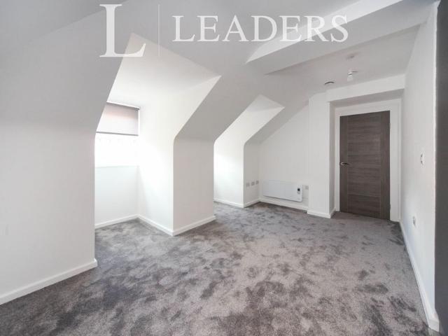 3 bedroom apartment to rent Hastings Street, Luton, Bedfordshire, LU1