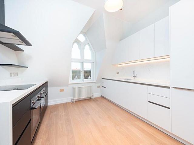 3 Bedroom Apartment To Rent In Alfred Street, Oxford, OX1