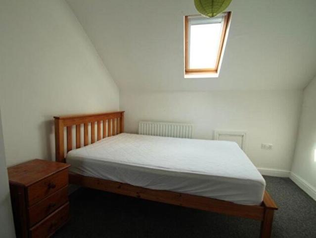 3 Bedroom Apartment To Rent In Braunstone Gate, Leicester, LE3