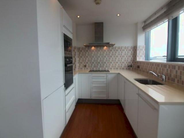 3 Bedroom Apartment To Rent In Broad Street, Nottingham, Nottinghamshire, NG1