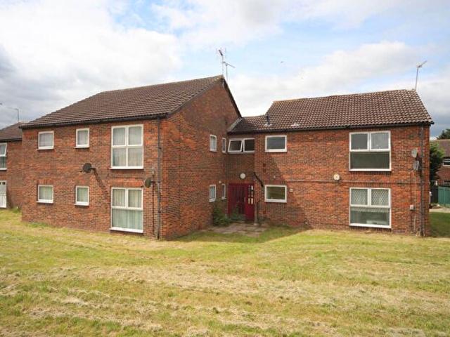 3 Bedroom Apartment To Rent In Drivers Court, Leighton Buzzard, LU7
