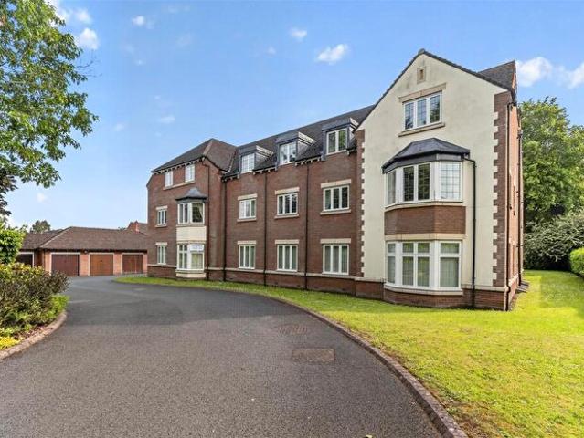 3 Bedroom Apartment To Rent In Four Oaks Road, Sutton Coldfield, B74