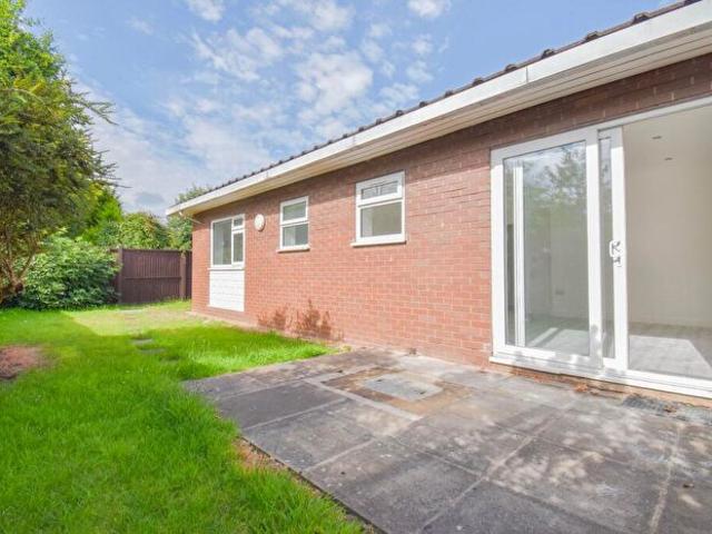 3 Bedroom Apartment To Rent In Moat Street, Wigston, LE18