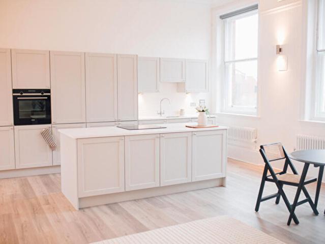 3 Bedroom Apartment To Rent In Middleton House, St. Marys Gate, DE1