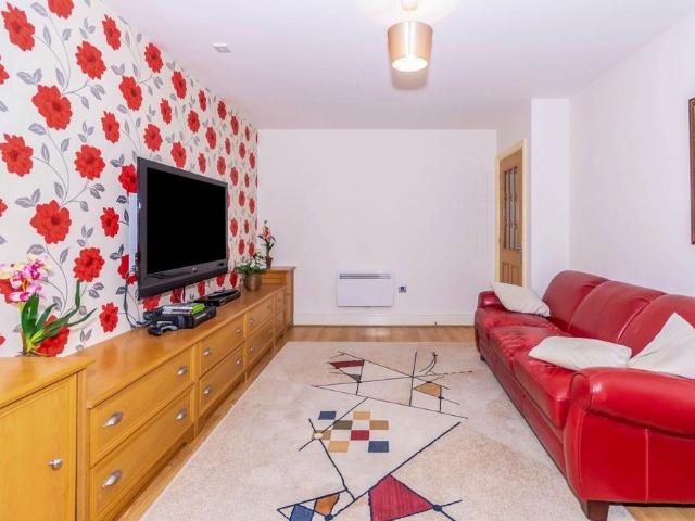 3 bedroom apartment to rent Uffington Road, Stamford, Lincolnshire, PE9