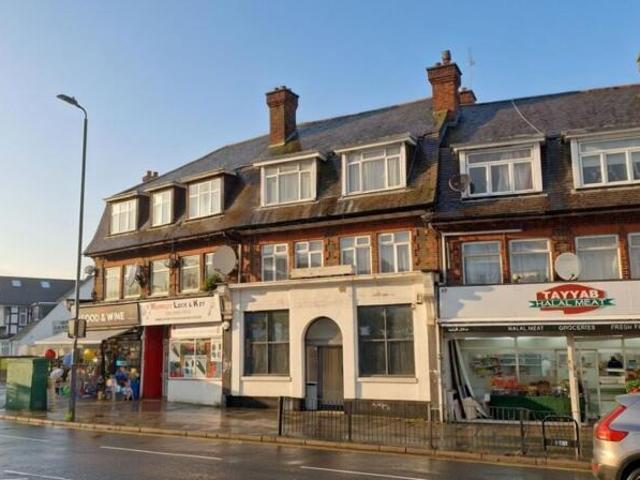 3 Bedroom Apartment Wembley Greater London LS99344624