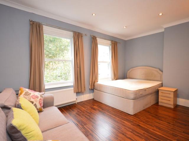 3 Bedroom Apartment Whitechapel