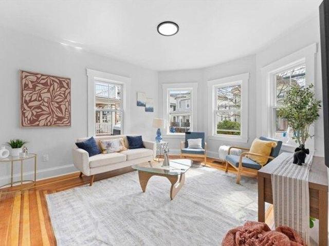 3 bedroom, Arlington MA 02474 102594643