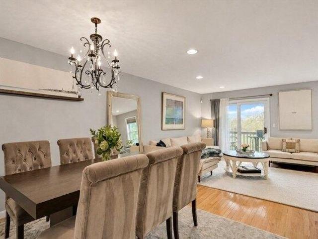 3 bedroom, Arlington MA 02474 105109180