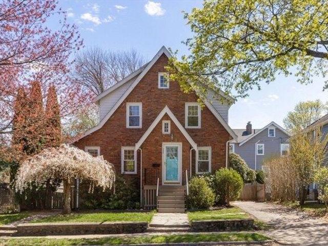 3 bedroom, Arlington MA 02476 102595538