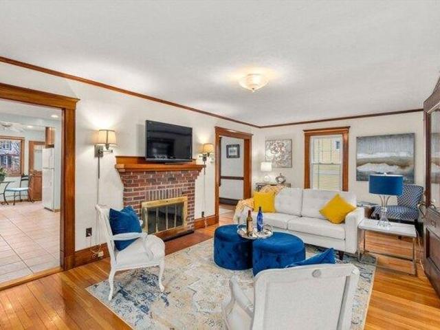3 bedroom, Arlington MA 02476 102530122