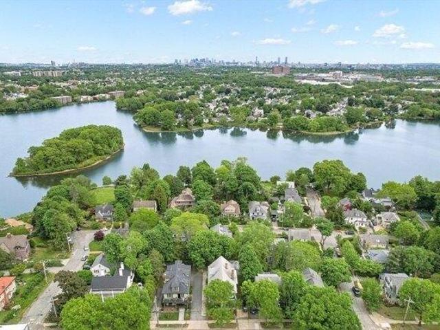 3 bedroom, Arlington MA 02476 103850605