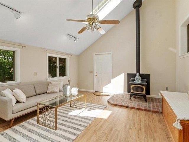 3 bedroom, Arlington MA 02476 104653221