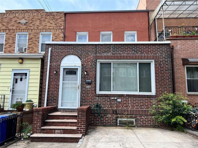 3 bedroom, Astoria NY 11105 72692092