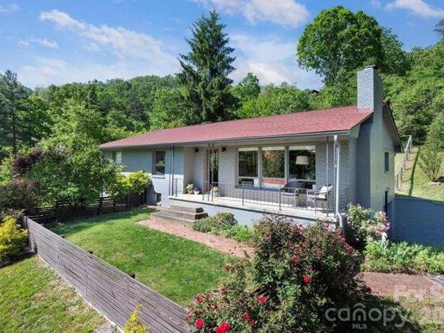 3 bedroom, Asheville NC 28804 104901512
