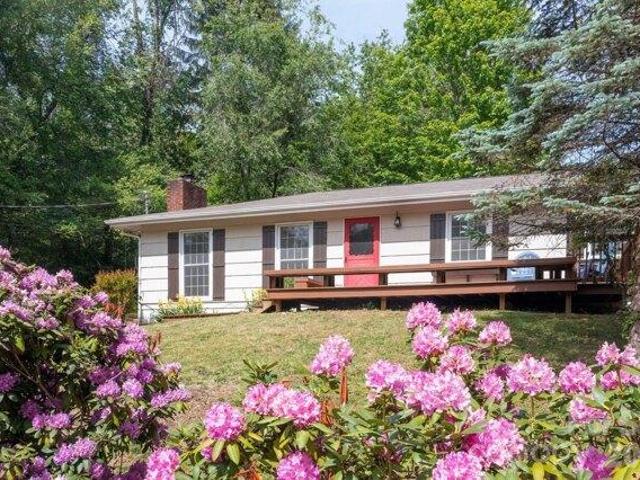3 bedroom, Asheville NC 28804 104902836