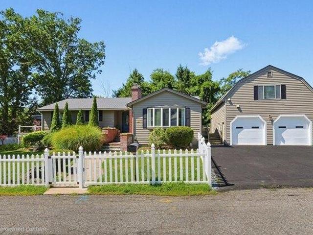 3 bedroom, Ashland MA 01721 105142663