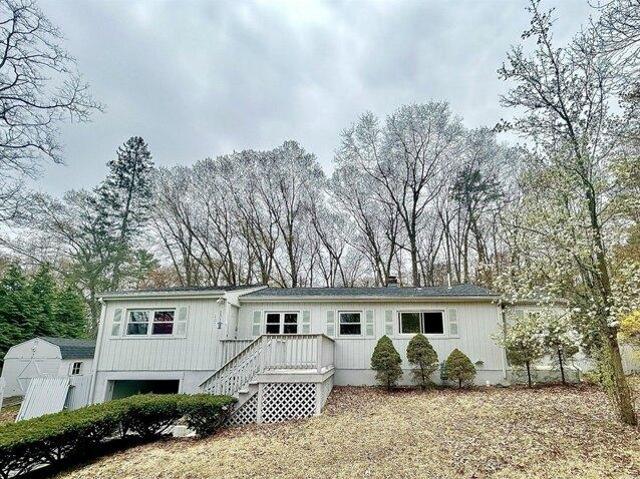 3 bedroom, Ashland MA 01721 LS102585123