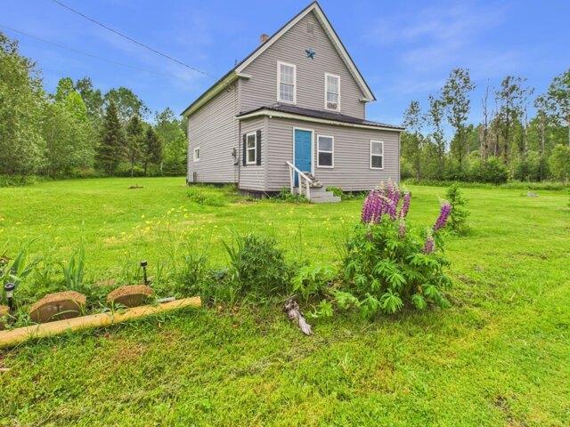 3 bedroom, Ashland ME 04732 105106358