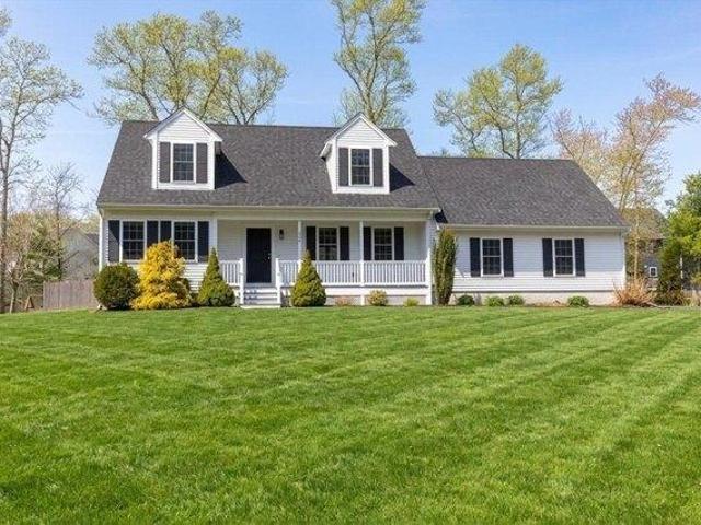 3 bedroom, Attleboro MA 02703 102371445