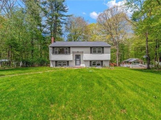 3 bedroom, Attleboro MA 02703 102565926