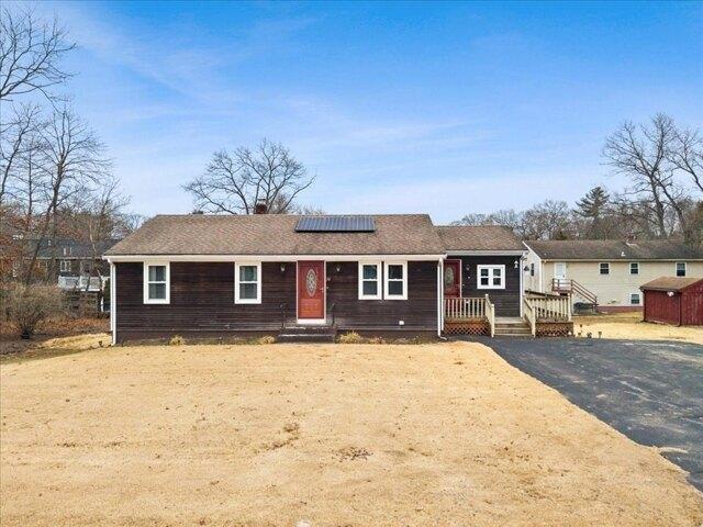3 bedroom, Attleboro MA 02703 102635351
