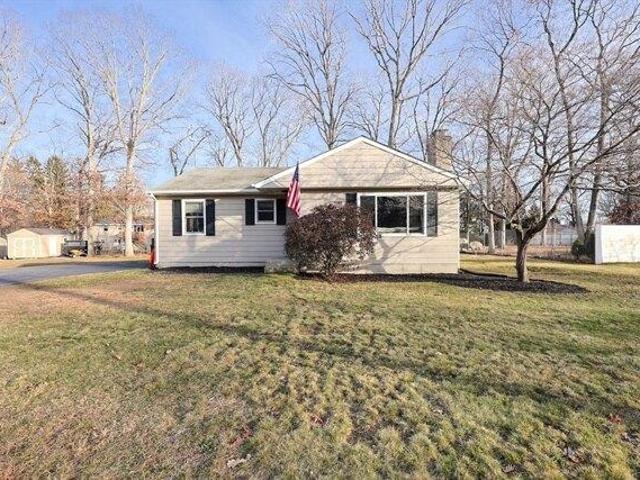 3 bedroom, Attleboro MA 02703 103099945