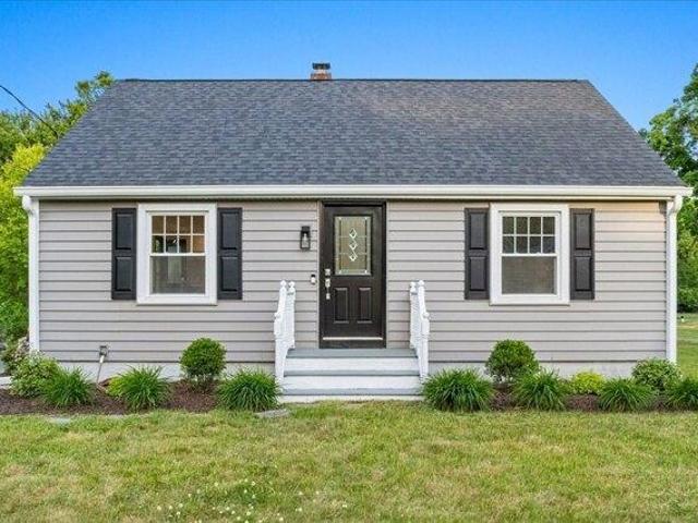 3 bedroom, Attleboro MA 02703 103223210