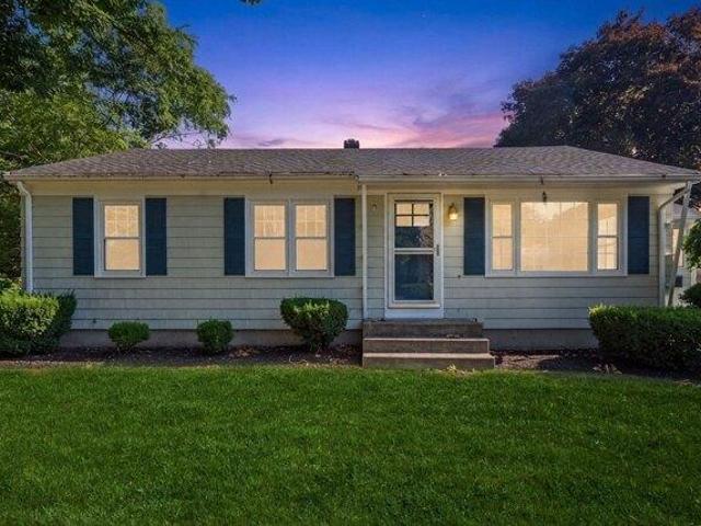 3 bedroom, Attleboro MA 02703 104568545
