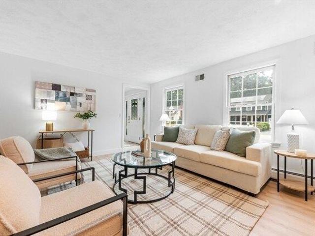 3 bedroom, Attleboro MA 02703 104570238