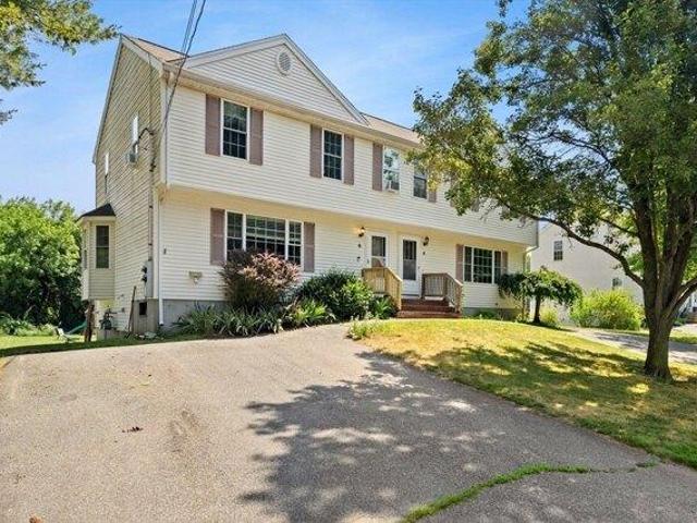 3 bedroom, Attleboro MA 02703 105206900
