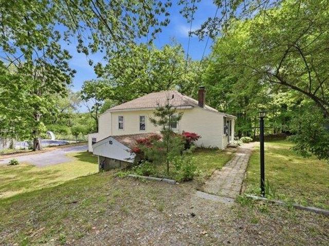 3 bedroom, Auburn MA 01501 102668723