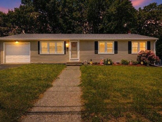 3 bedroom, Auburn MA 01501 104832634